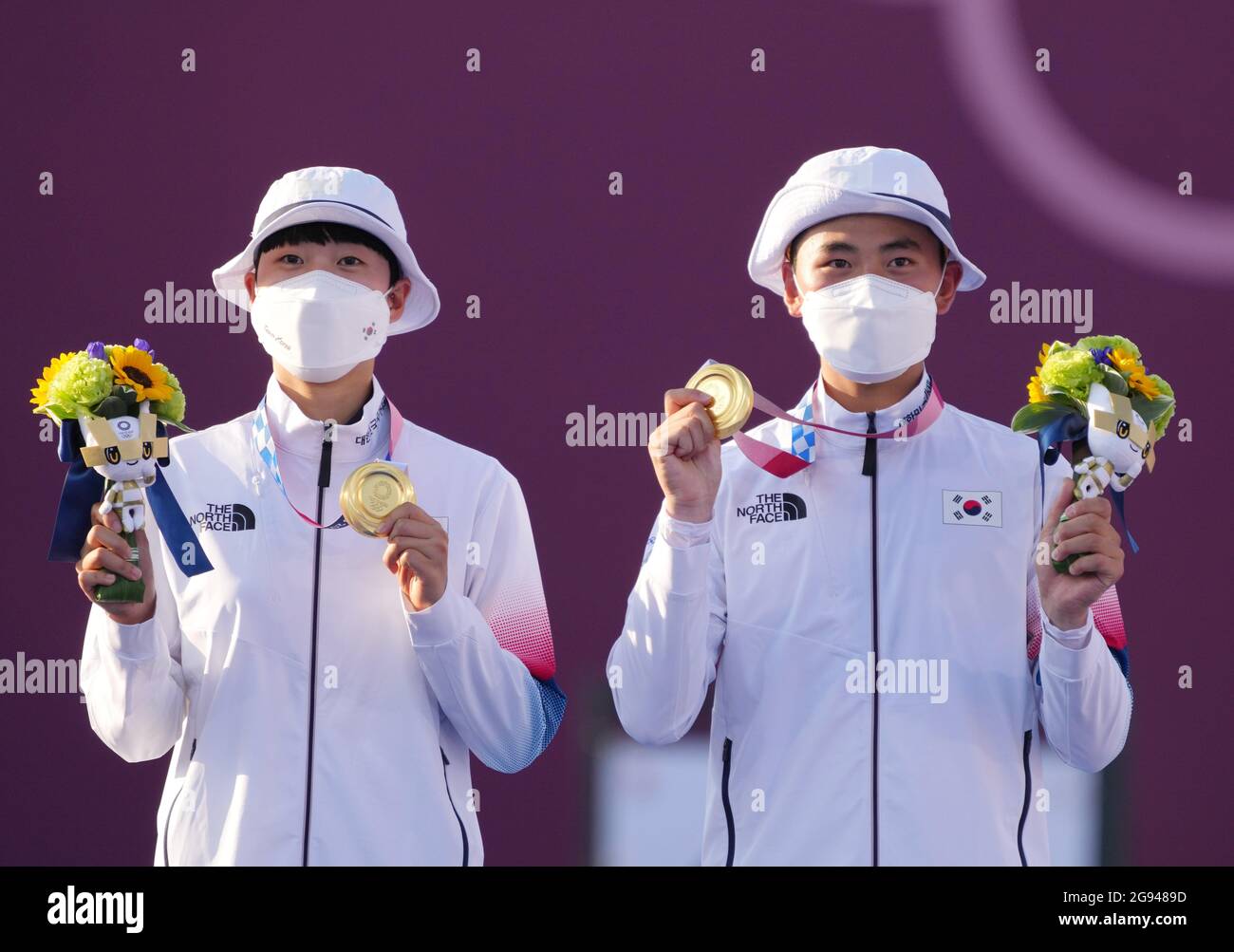 Mixed team Archery San An and Je Deck Kim (KOR) winner golden medal ...