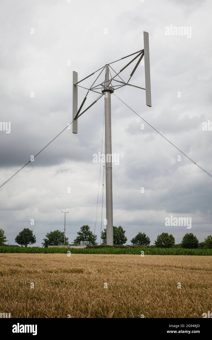 Darrieus turbine hi-res stock photography and images - Alamy
