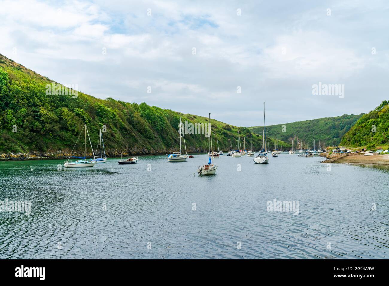 Boats and yachts in Solva harbour, St Brides Bay,Pembrokeshire Coast ...