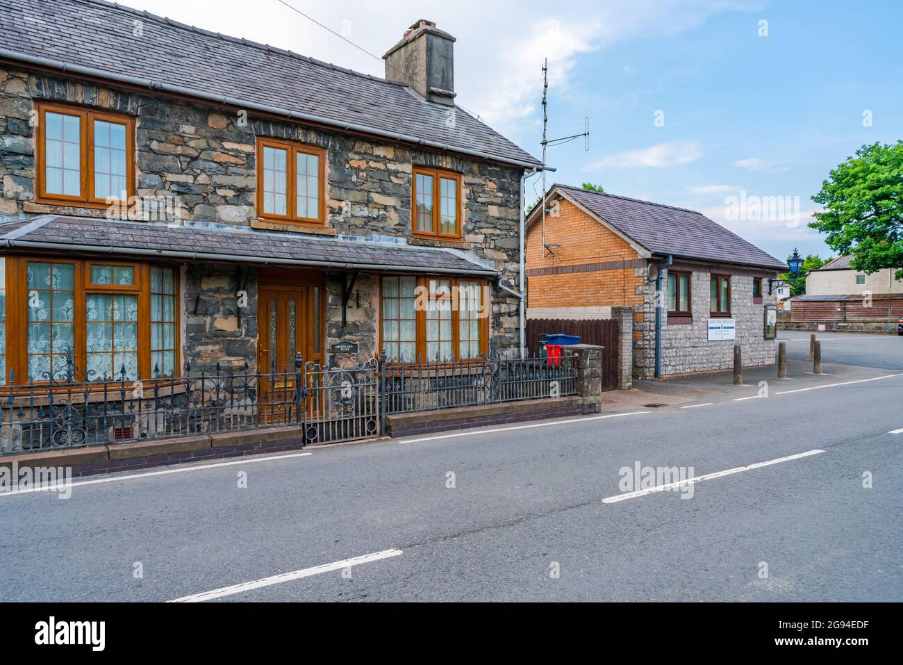 Rhayader clock tower hi-res stock photography and images - Alamy