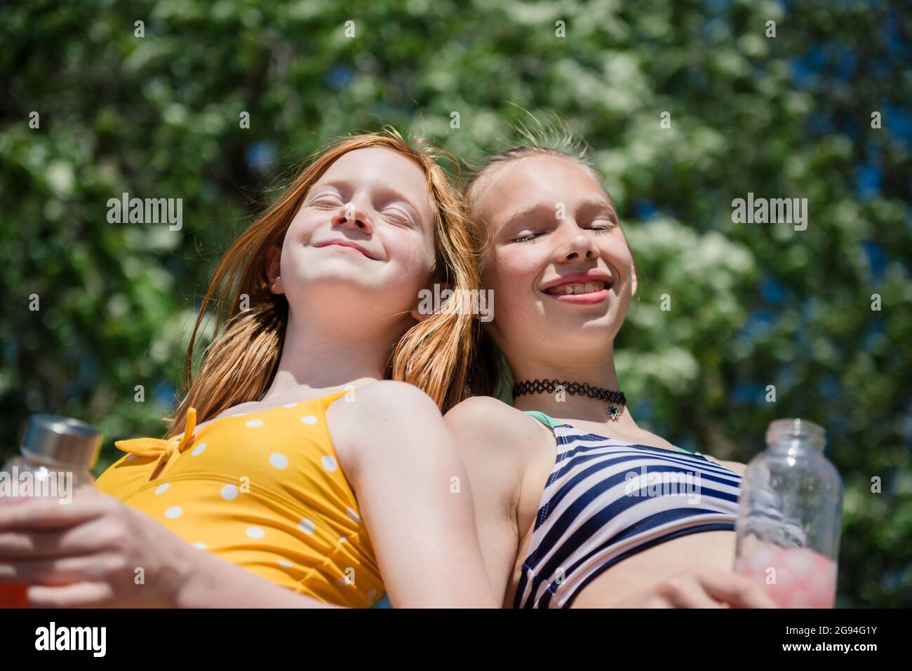 Teen girls bikini hi-res stock photography and images - Alamy