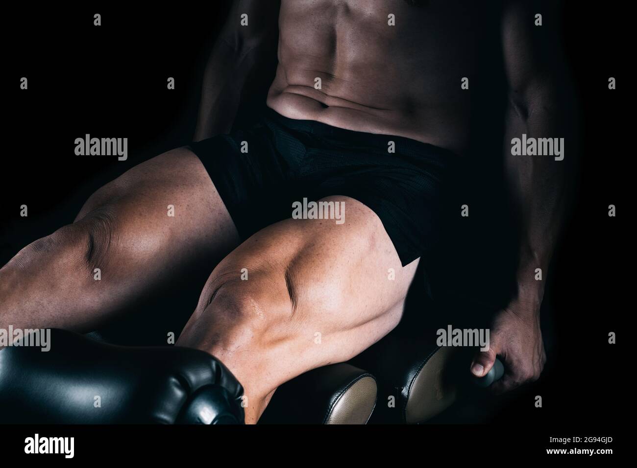 Muscular legs hi-res stock photography and images - Alamy