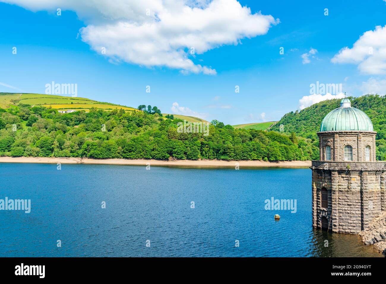 Garreg Ddu Reservoir, Elan Valley in Powys, Wales Stock Photo - Alamy