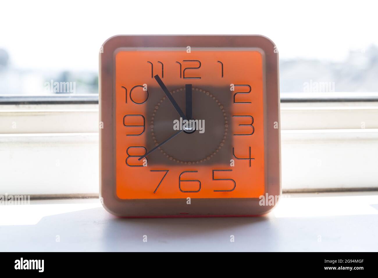 Time consumer hi-res stock photography and images - Alamy