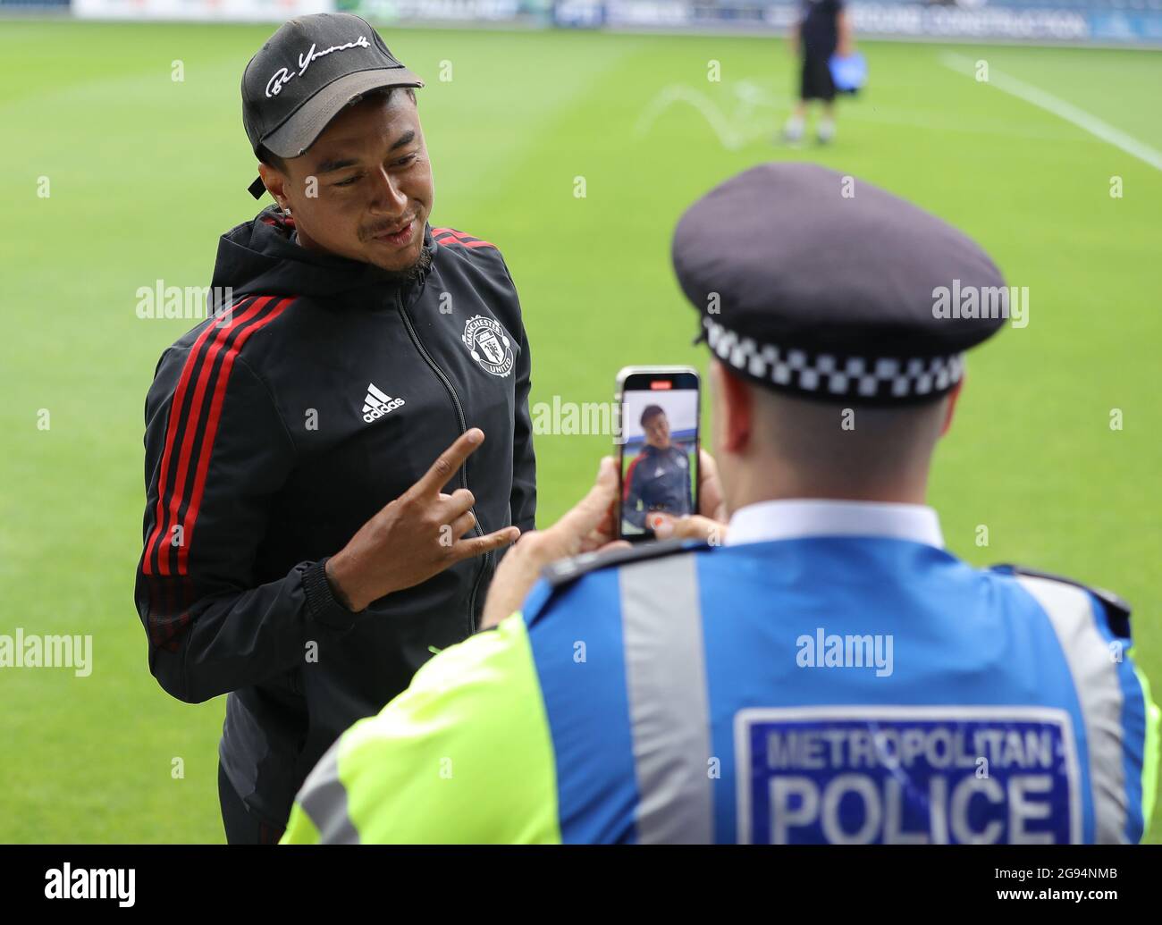 Police officer ahead hi-res stock photography and images - Alamy