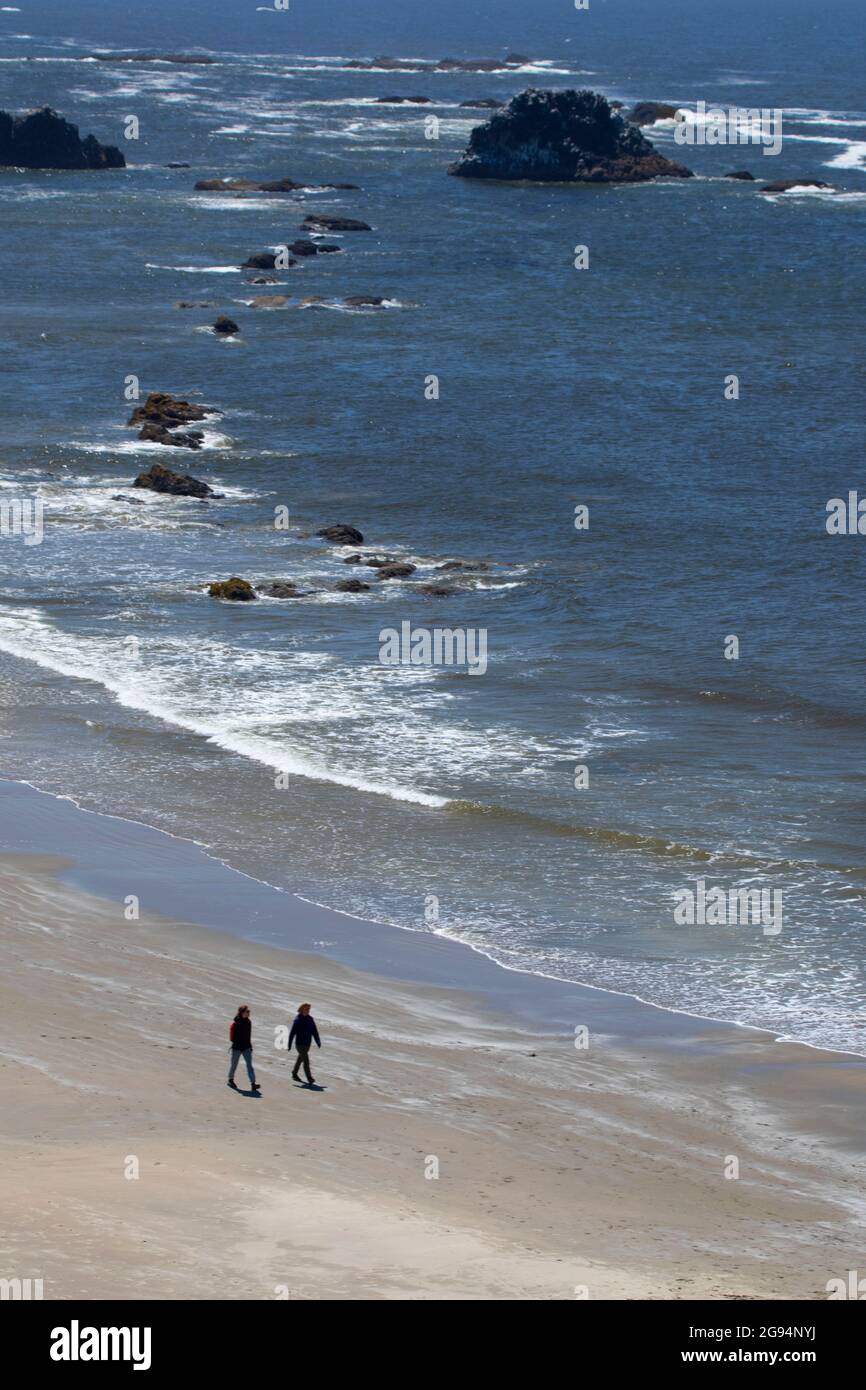 Beach walk, Seal Rock State Park, Oregon Stock Photo - Alamy