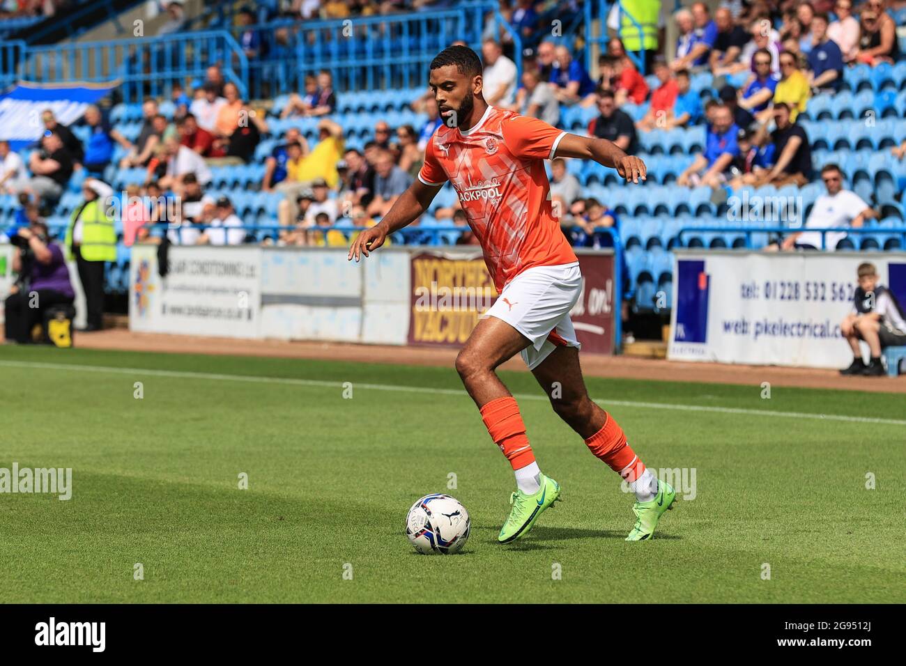CJ Hamilton of Blackpool in action during the game Stock Photo - Alamy