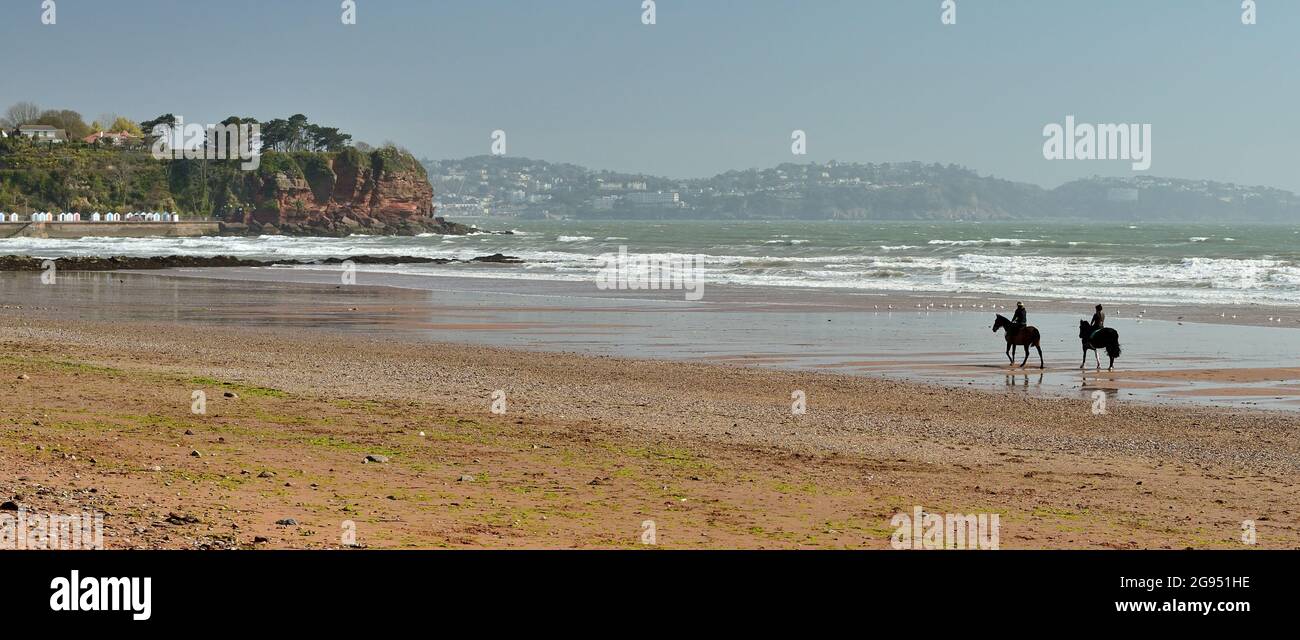 Horse riders on shore hi-res stock photography and images - Alamy
