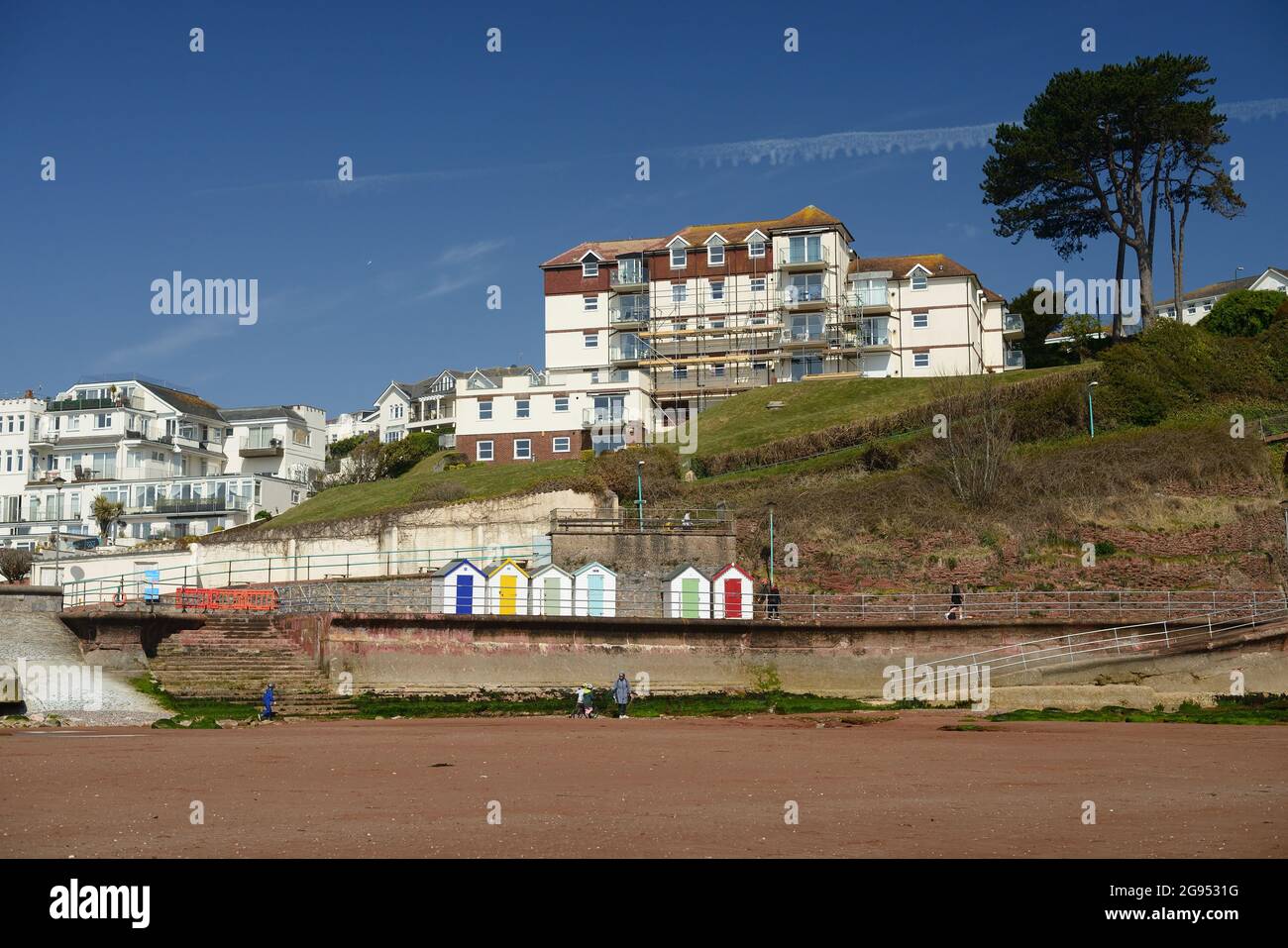 England devon goodrington sands promenade hi-res stock photography and ...