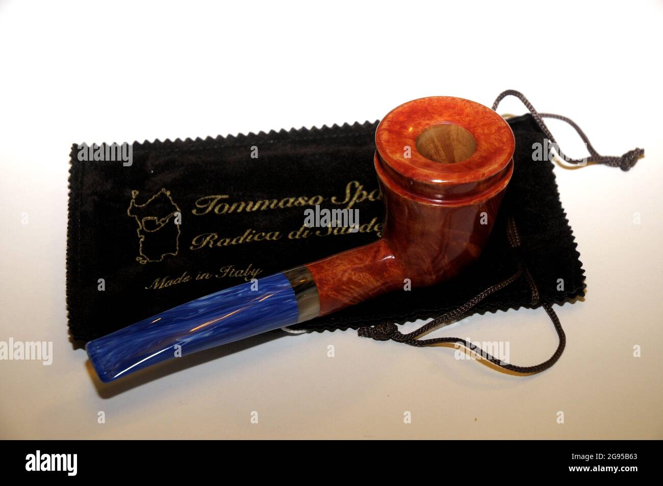 Leaf pipe hi-res stock photography and images - Alamy