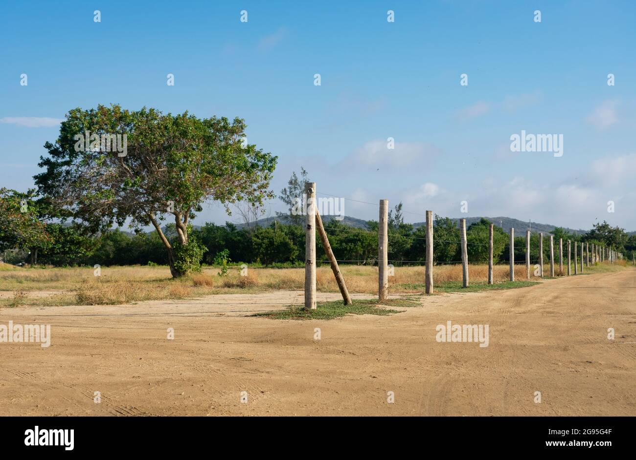 Dusty landscape hi-res stock photography and images - Alamy