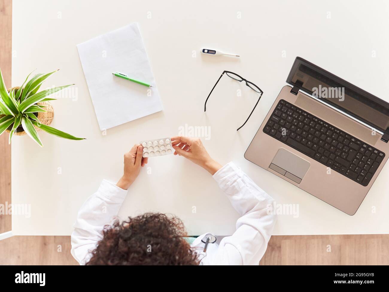 Medicine office desk computer hi-res stock photography and images - Alamy