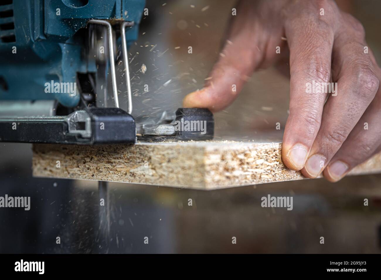 Laminate cutting process electric jigsaw hi-res stock photography and ...