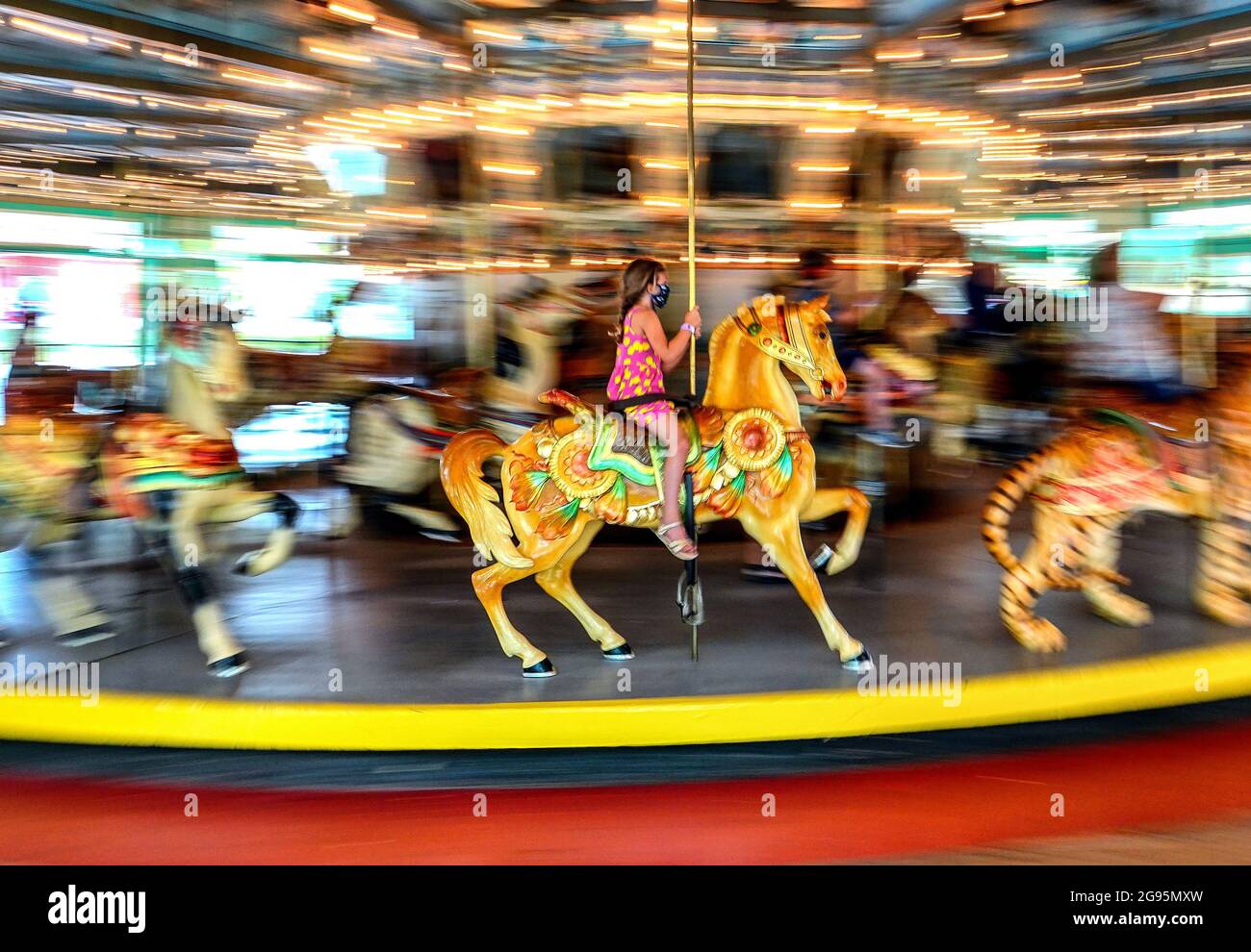 Dentzel hi-res stock photography and images - Alamy