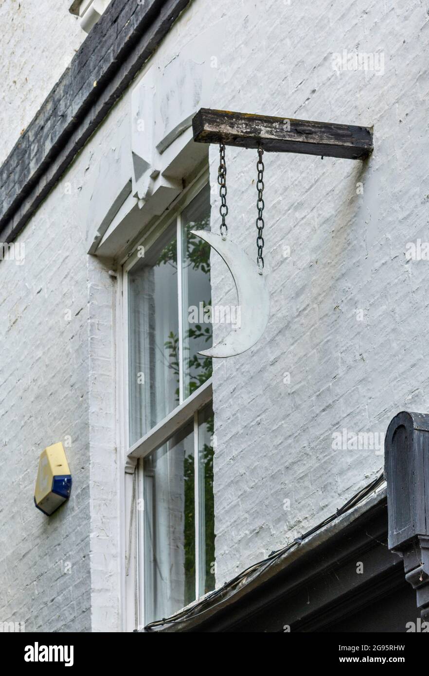 CAMBRIDGE ENGLAND LITTLE ST MARY'S LANE THE HALF MOON INN SIGN HANGING ...