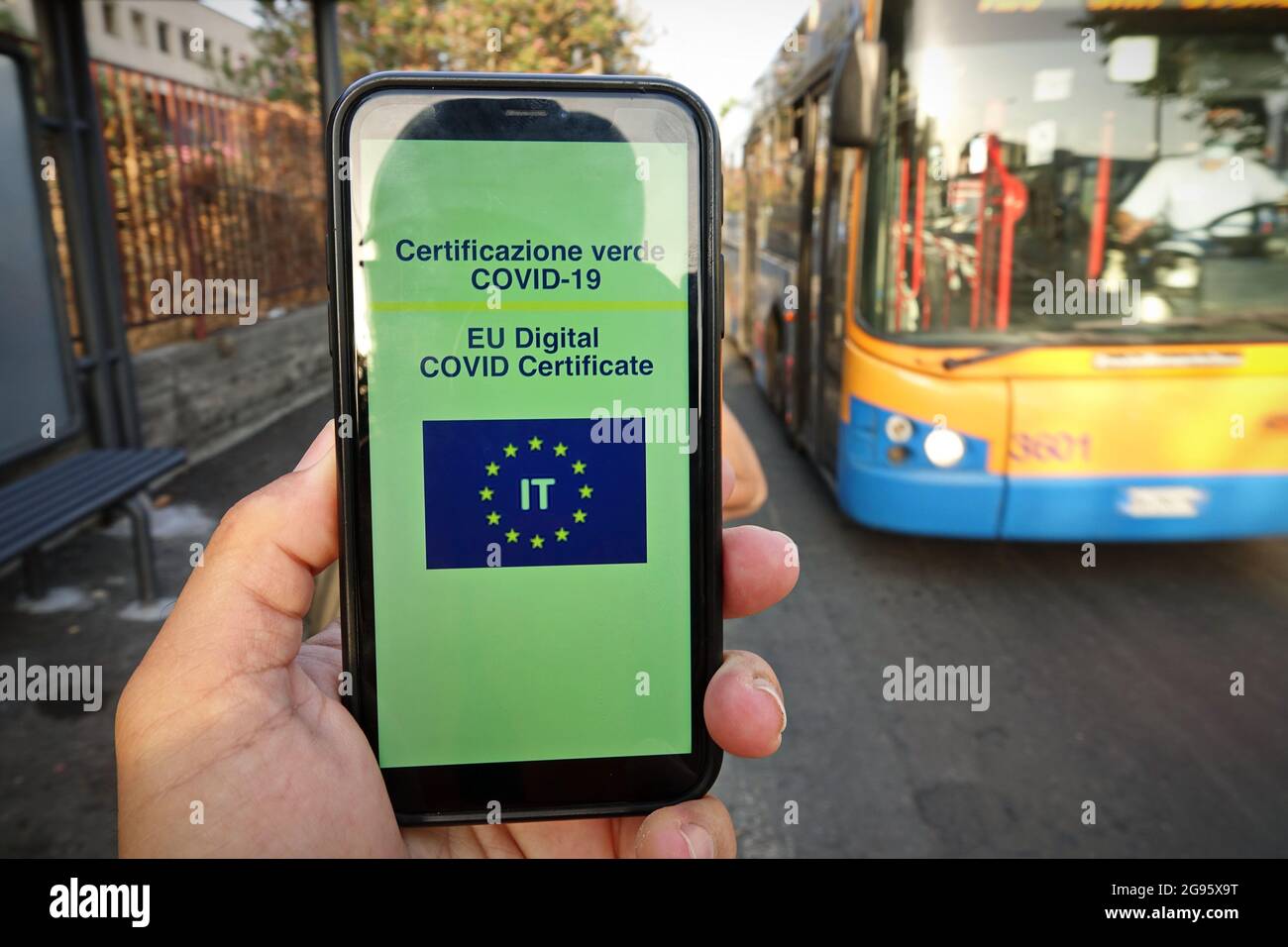 Certificate of vaccination hi-res stock photography and images - Alamy