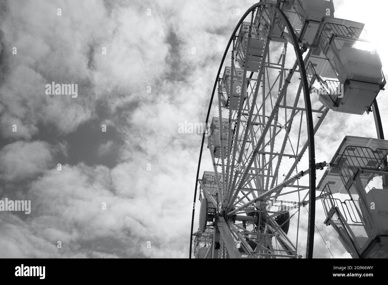Broken fairground ride hi-res stock photography and images - Alamy