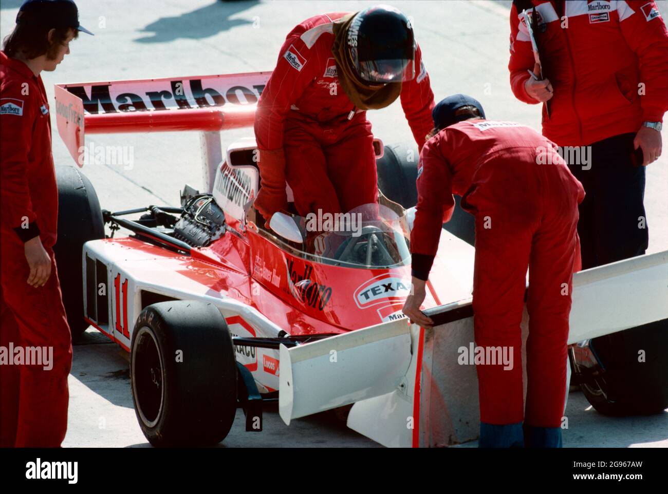James hunt racing driver hi-res stock photography and images - Alamy