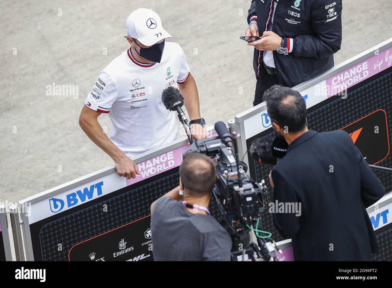 Mercedes f1 interview hi-res stock photography and images - Alamy