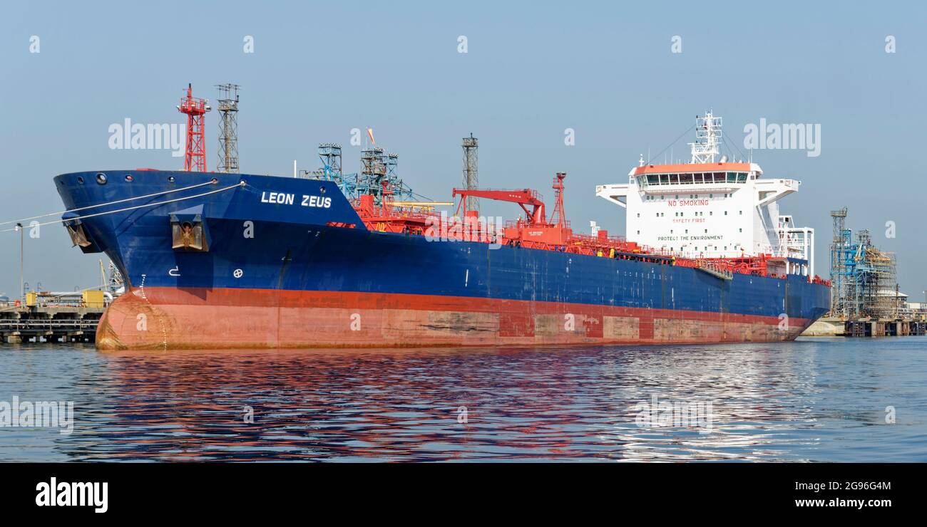 Leon zeus oil chemical tanker hi-res stock photography and images - Alamy