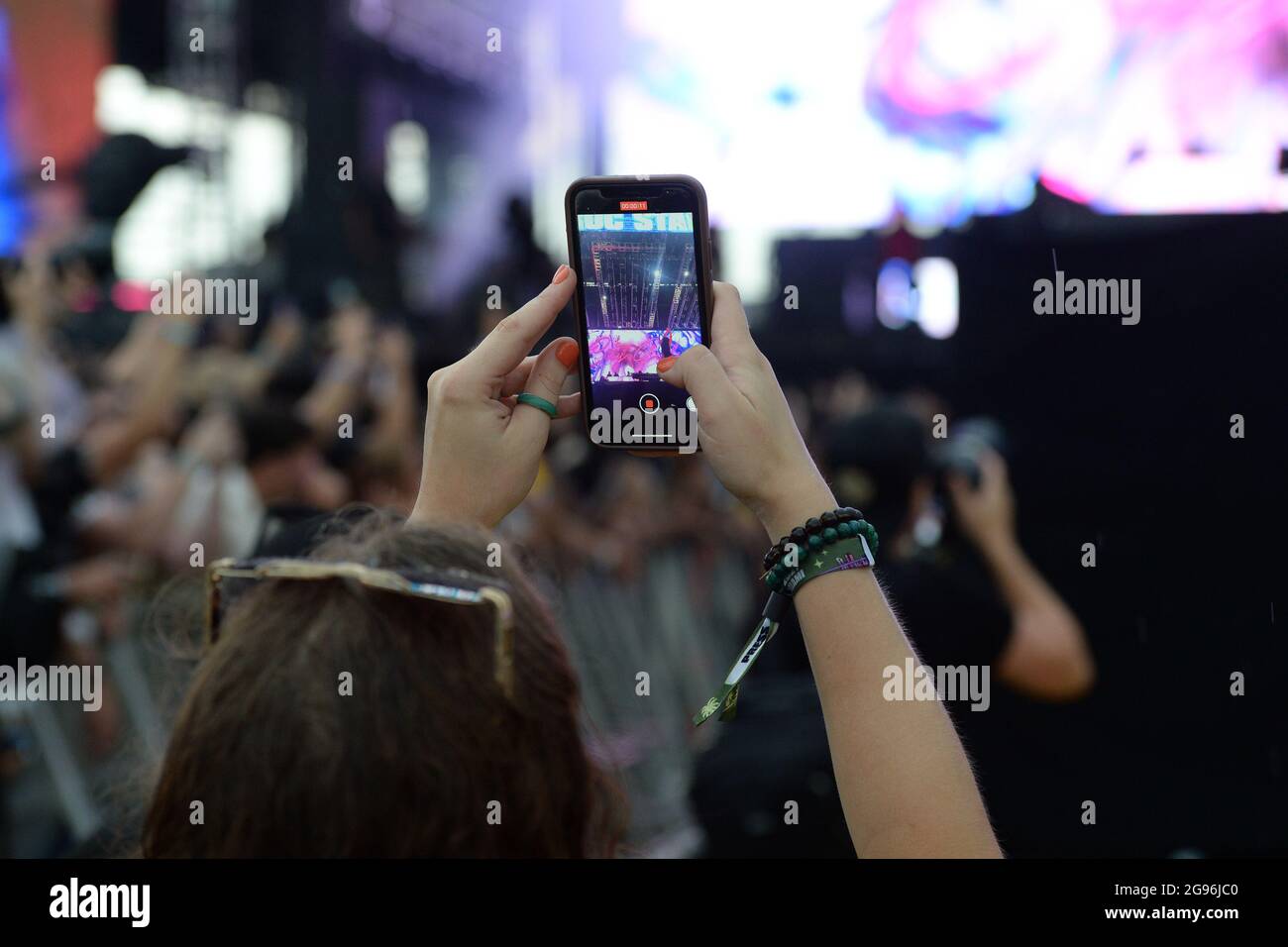 Crowed packed hi-res stock photography and images - Alamy