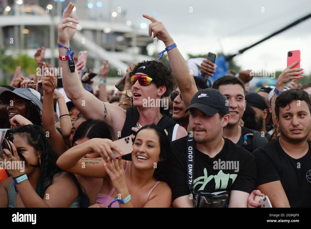 Crowed packed hi-res stock photography and images - Alamy