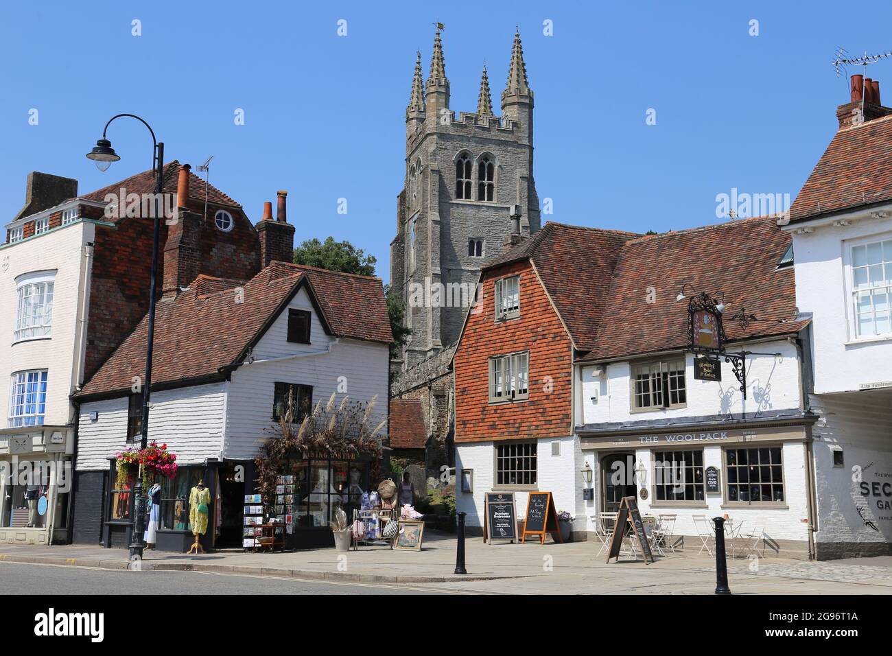 Town Centre, High Street, Tenterden, Kent, England, Great Britain ...