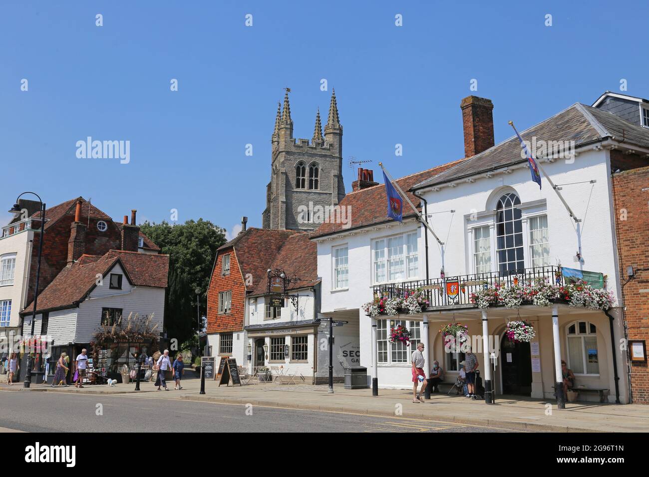 Town Hall and Town Centre, High Street, Tenterden, Kent, England, Great ...