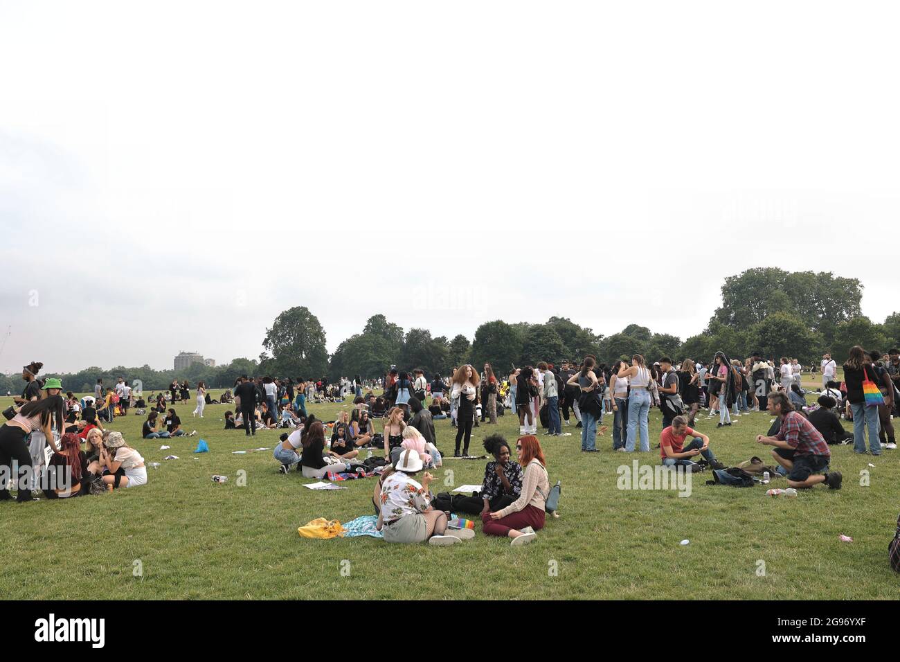 1972 london pride march hi-res stock photography and images - Alamy