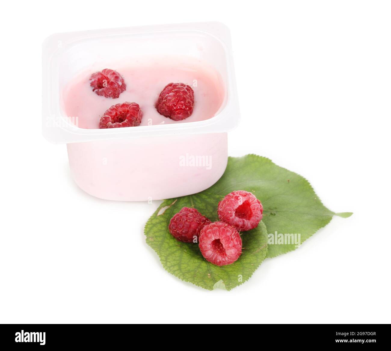 Yogurt with raspberry isolated on white Stock Photo - Alamy