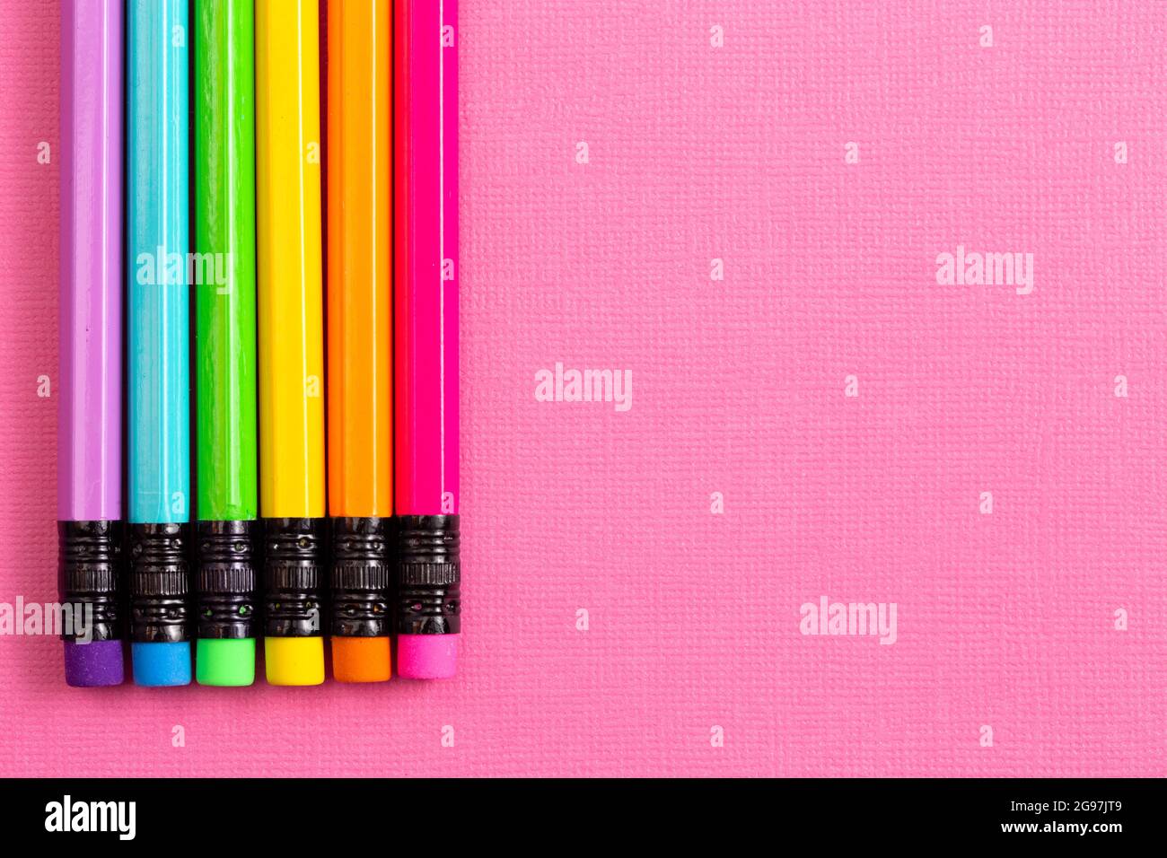 Rainbow pencils hi-res stock photography and images - Alamy