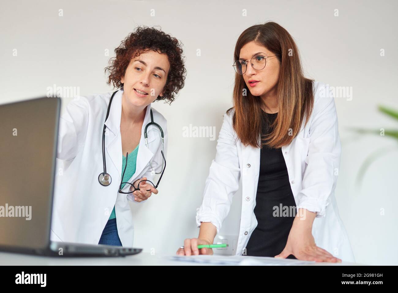 Medical tests hi-res stock photography and images - Alamy