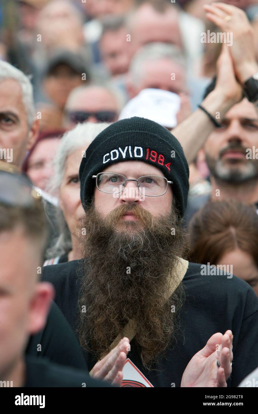 Raft wears hi-res stock photography and images - Alamy