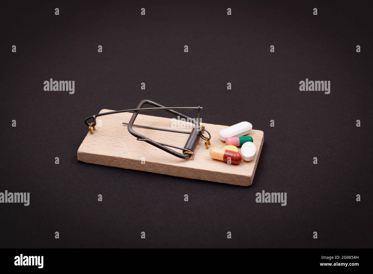 Trap capsules hi-res stock photography and images - Alamy