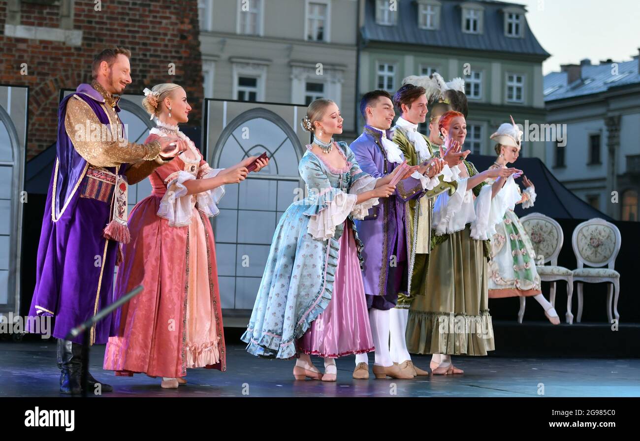 Court dances hi-res stock photography and images - Alamy