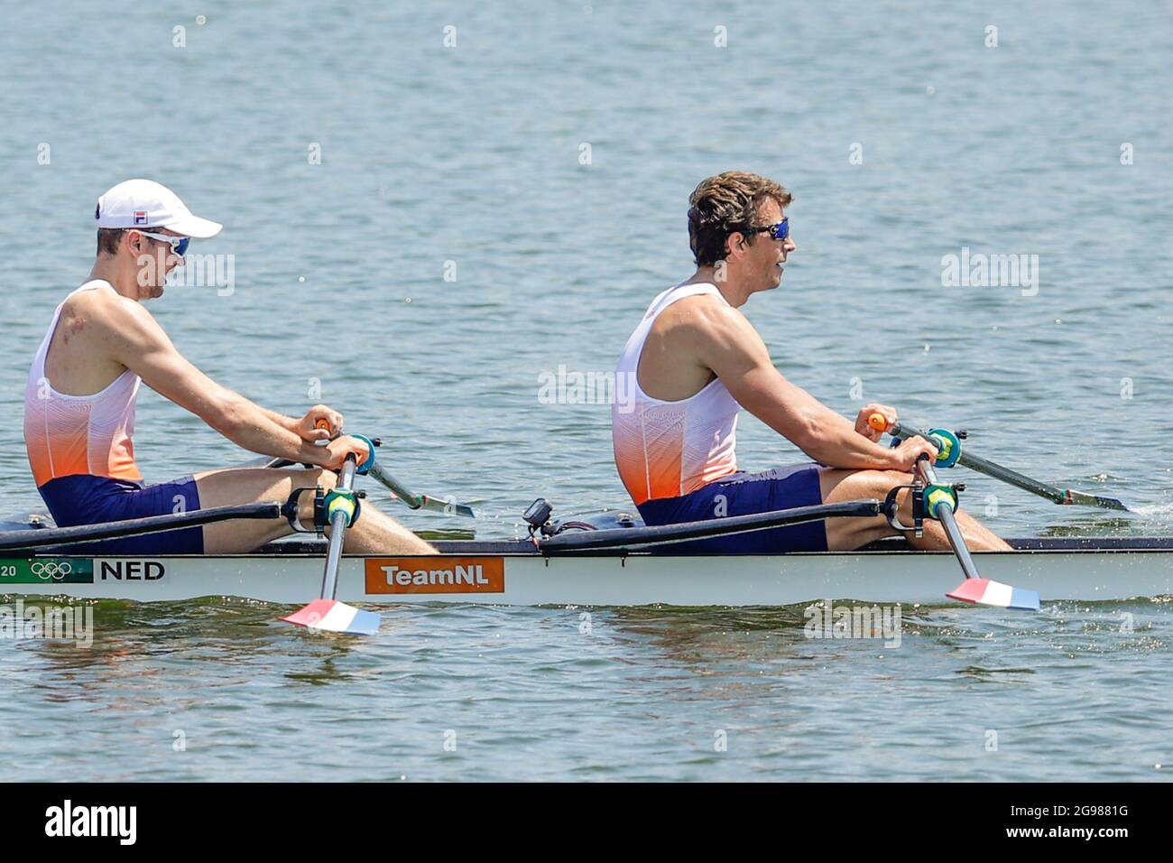 TOKYO, JAPAN - JULY 25: Melvin Twellaar and Stef Broenink of the ...