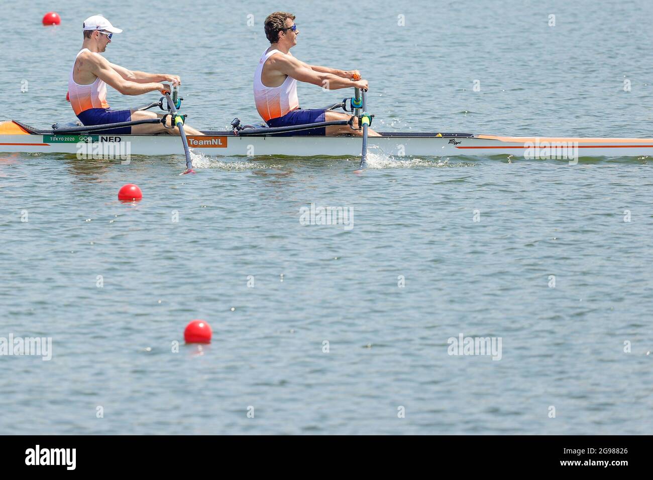 TOKYO, JAPAN - JULY 25: Melvin Twellaar and Stef Broenink of the ...