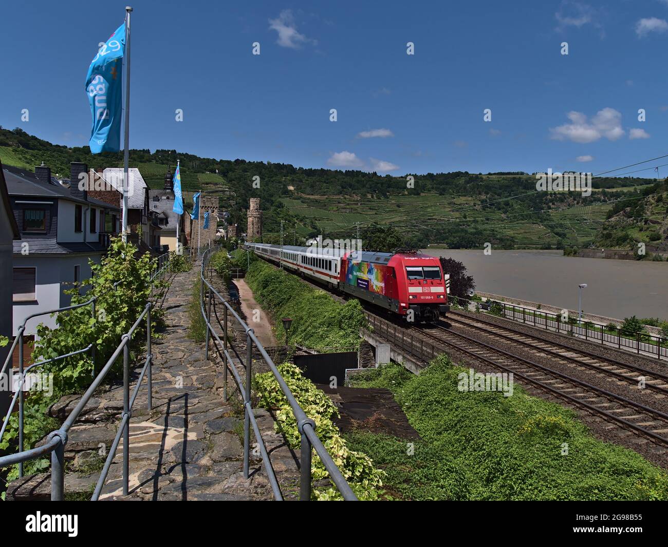 Intercity ic hi-res stock photography and images - Alamy