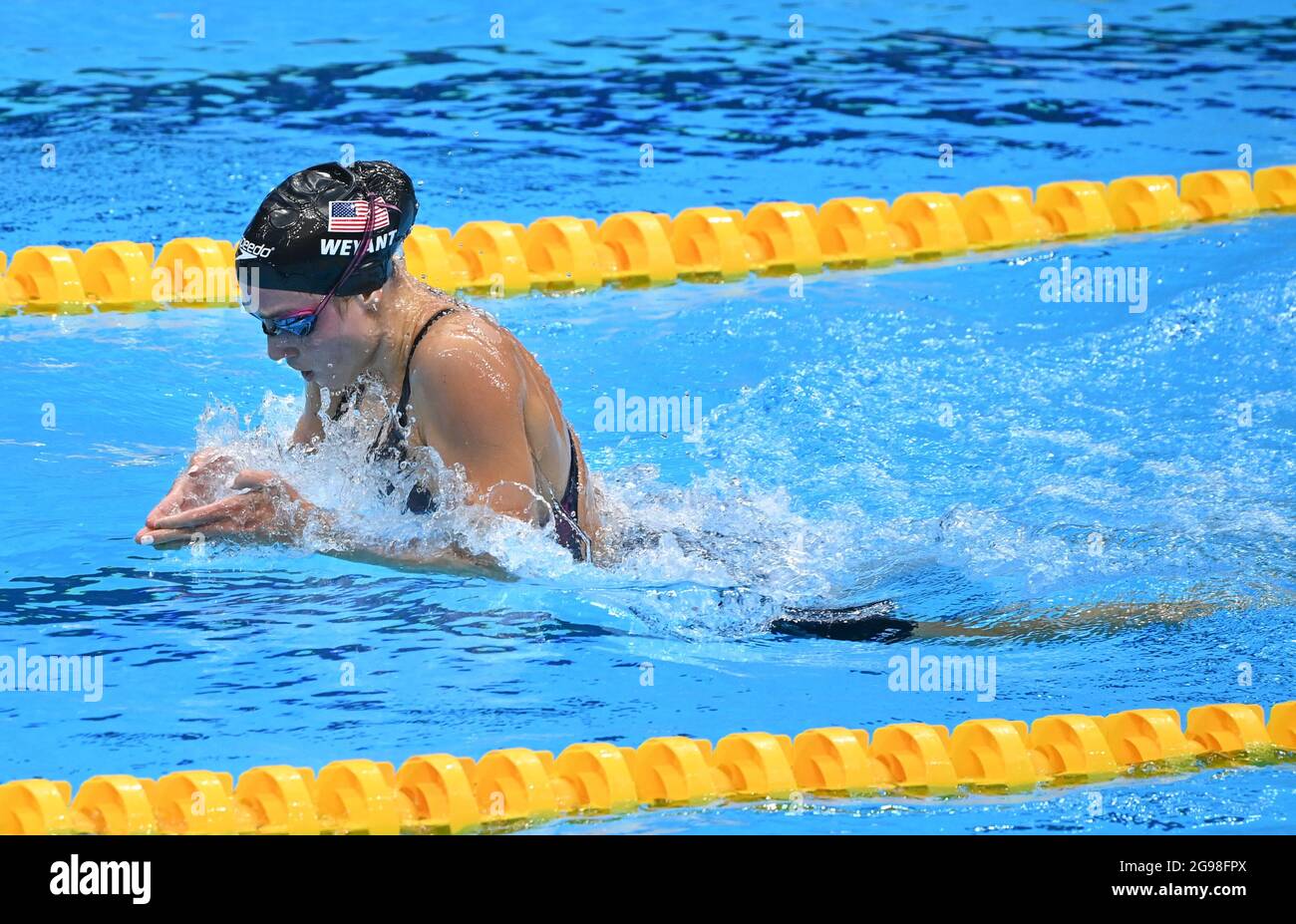 Emma weyant hi-res stock photography and images - Alamy