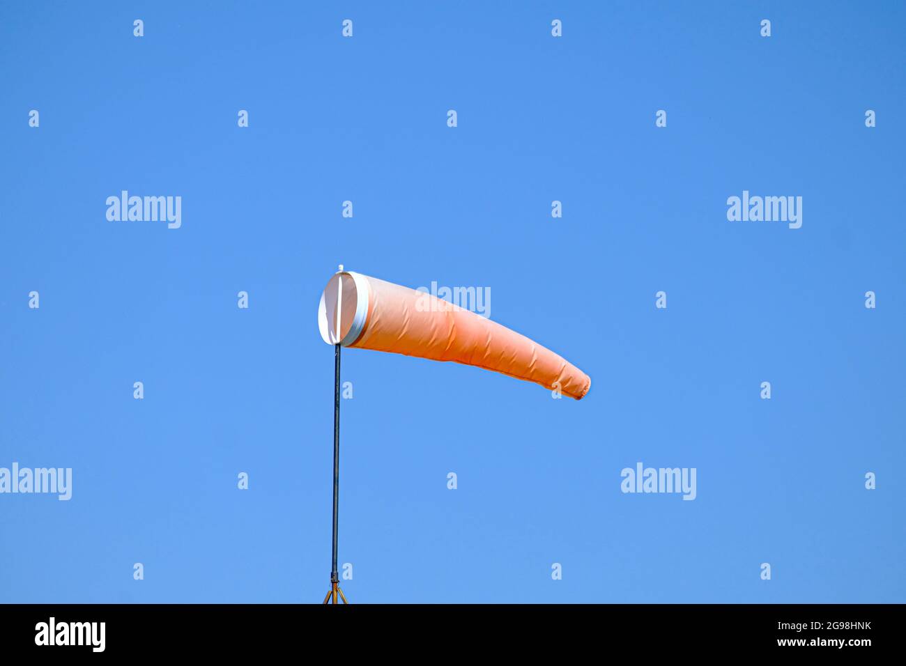 Wind direction hi-res stock photography and images - Alamy