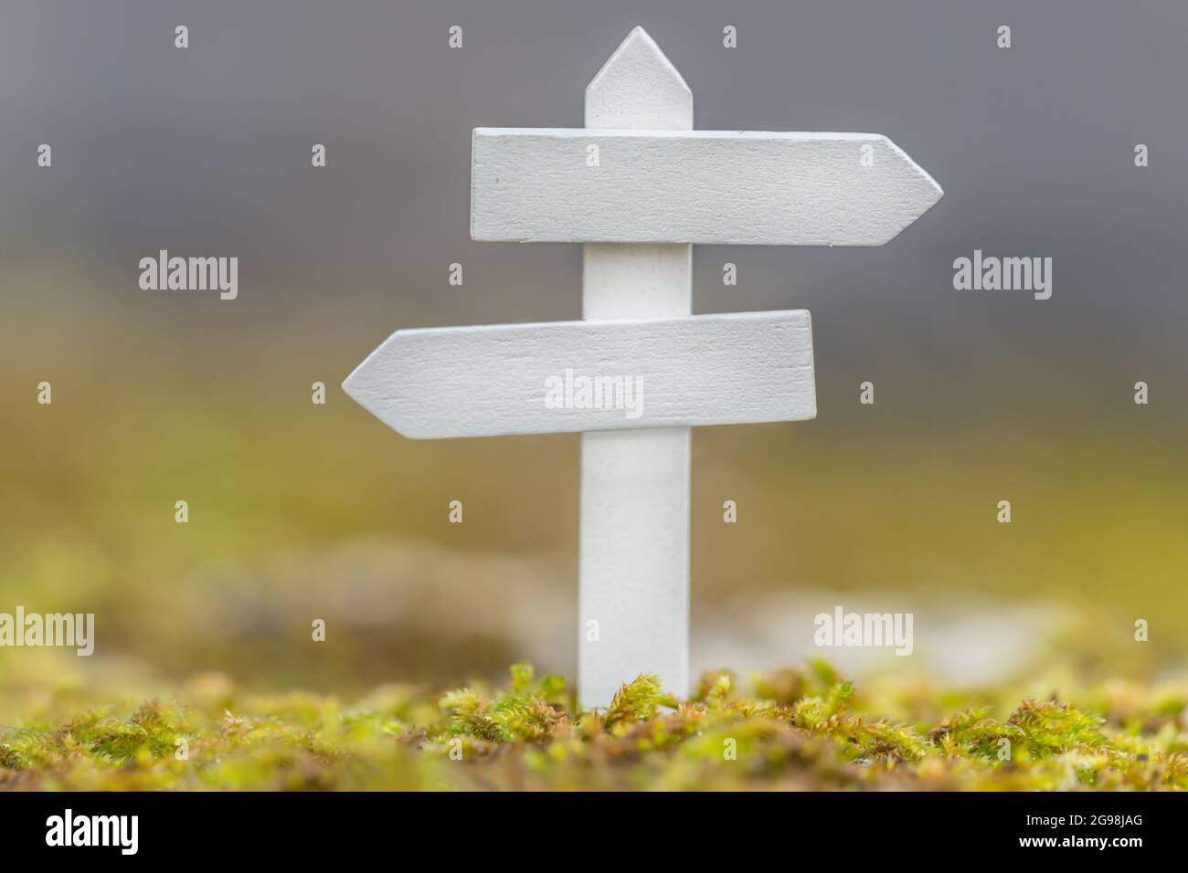 Shortcut sign board hi-res stock photography and images - Alamy