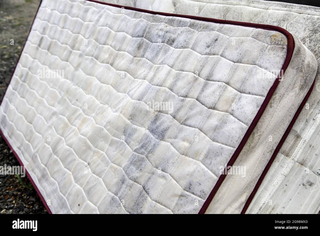 Detail of garbage and dirt, recycling of old objects Stock Photo - Alamy