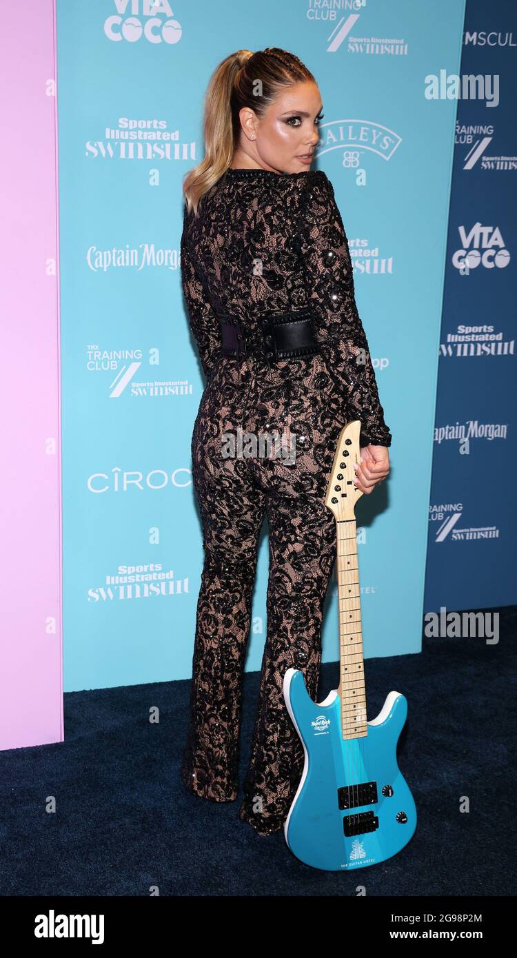 HOLLYWOOD, FLORIDA - JULY 24: Chelsea Heath attends the Sports ...