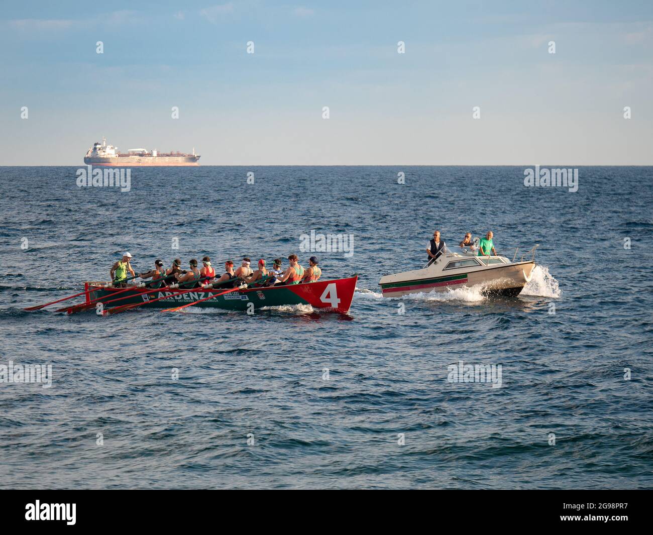 Ten oars hi-res stock photography and images - Alamy