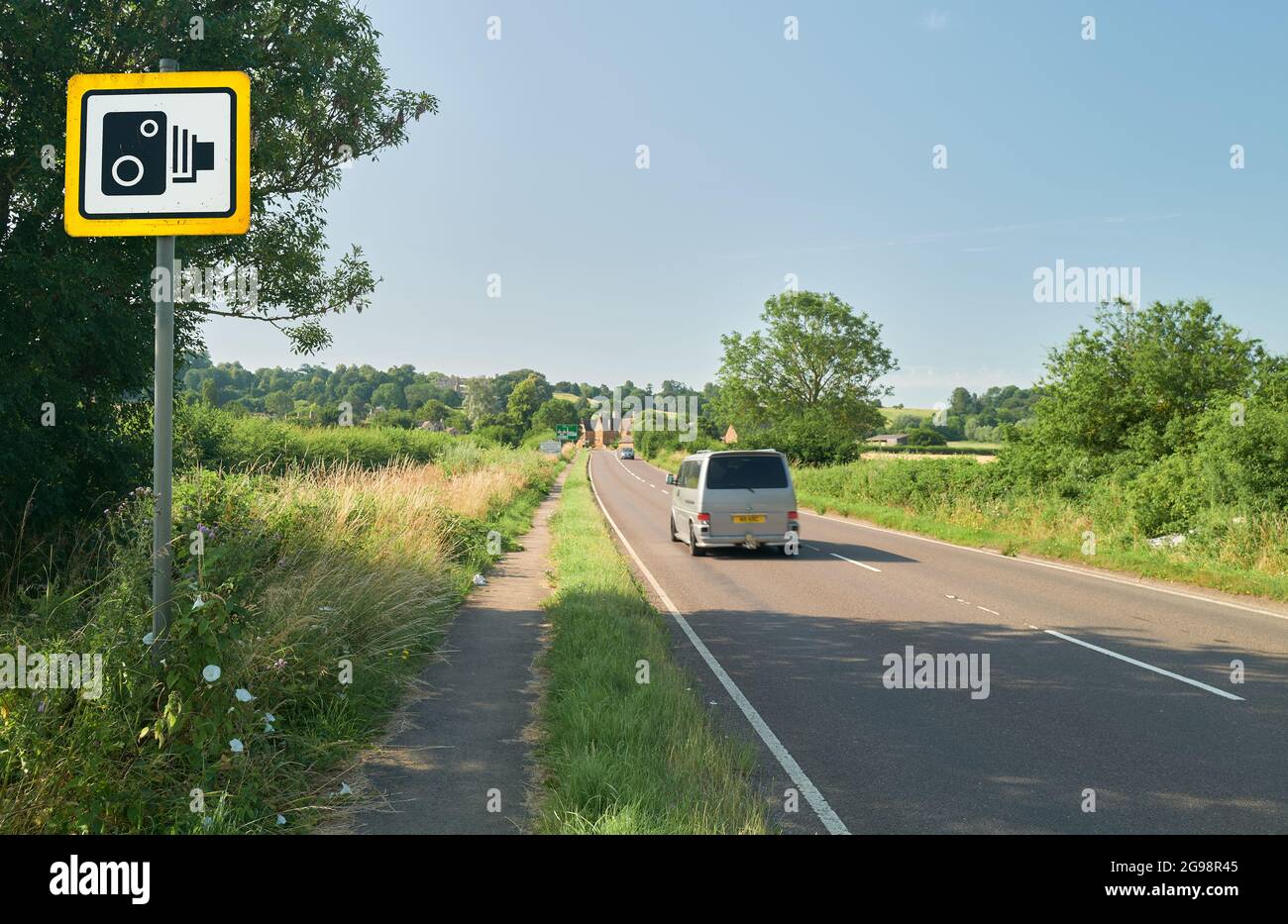 Village speed restriction hi-res stock photography and images - Alamy
