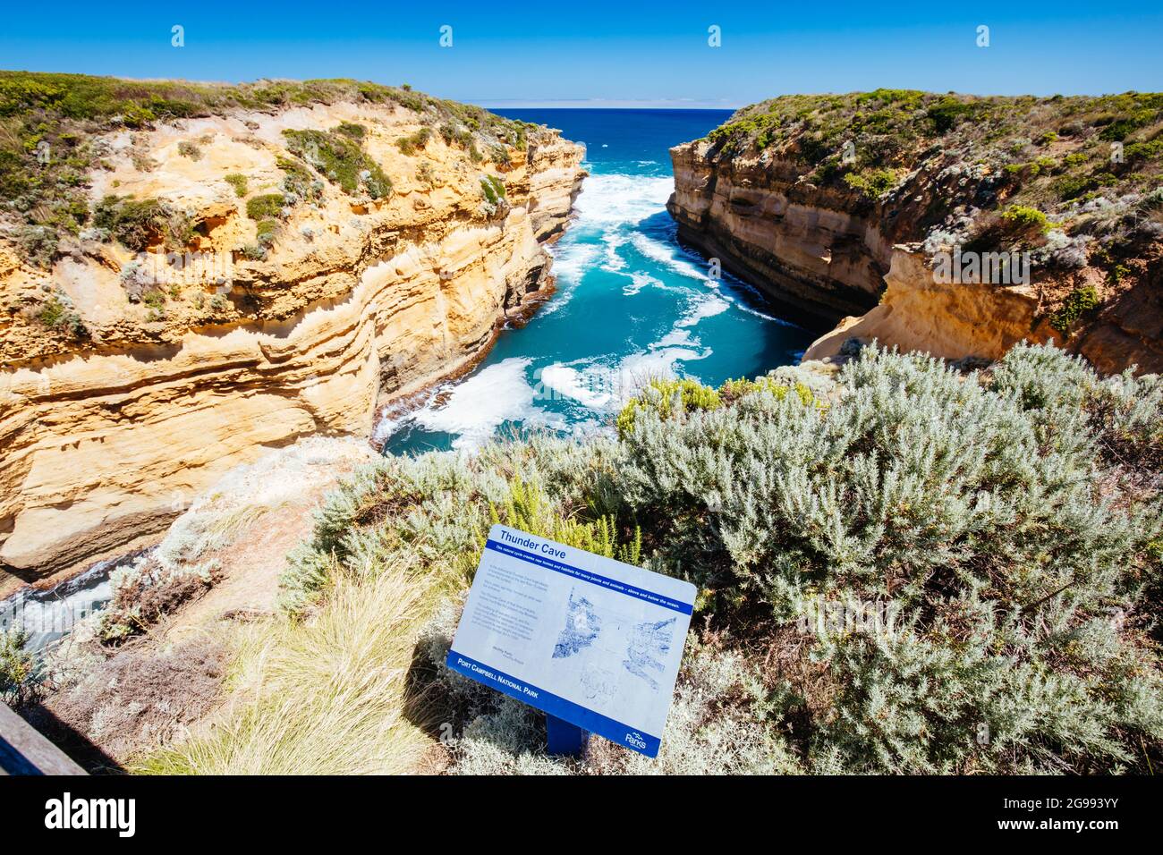 Thunder Cave Loch Ard Gorge Australia Stock Photo - Alamy