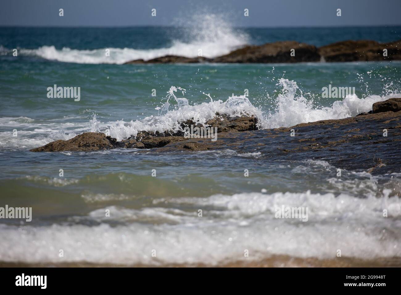 Clashing rocks hi-res stock photography and images - Alamy