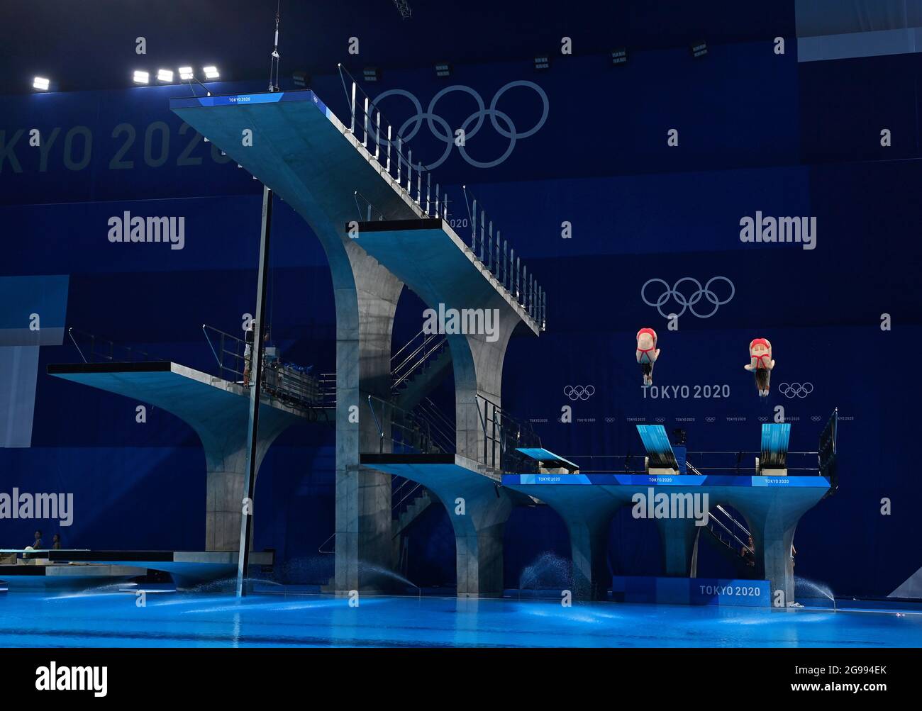 Tokyo, Japan. 25th July, 2021. Shi Tingmao (R) and Wang Han of China ...
