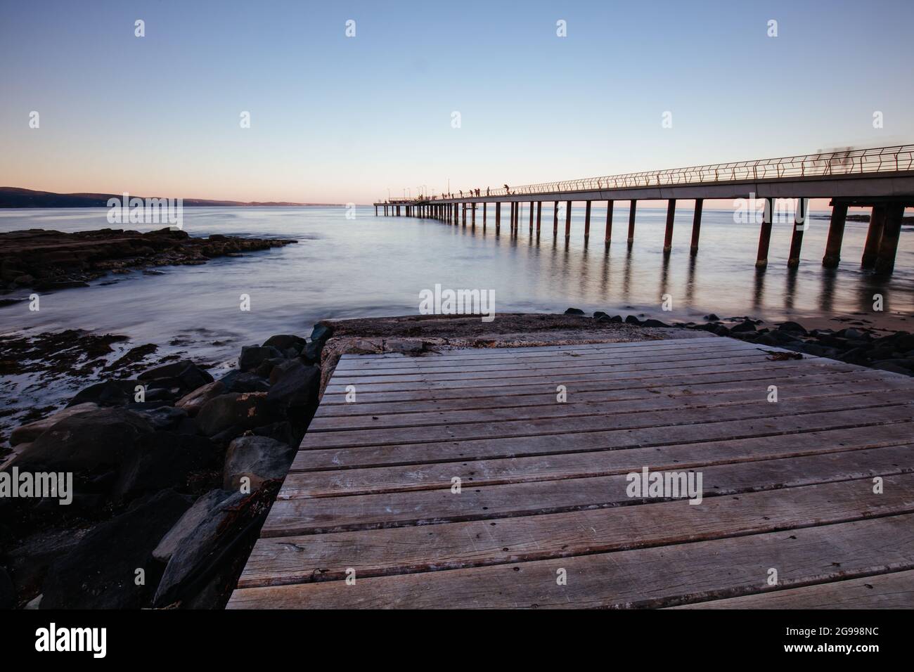 Lorne pier fishing hi-res stock photography and images - Alamy