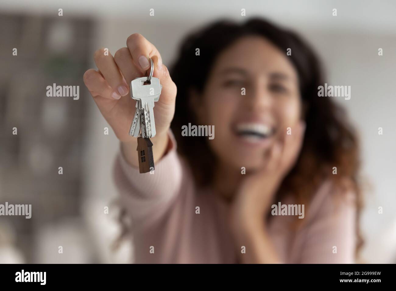 New home keys tenant hi-res stock photography and images - Alamy